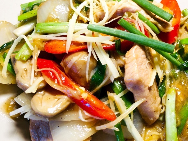 Stir Fried Ginger - ThaiFoodDelivery